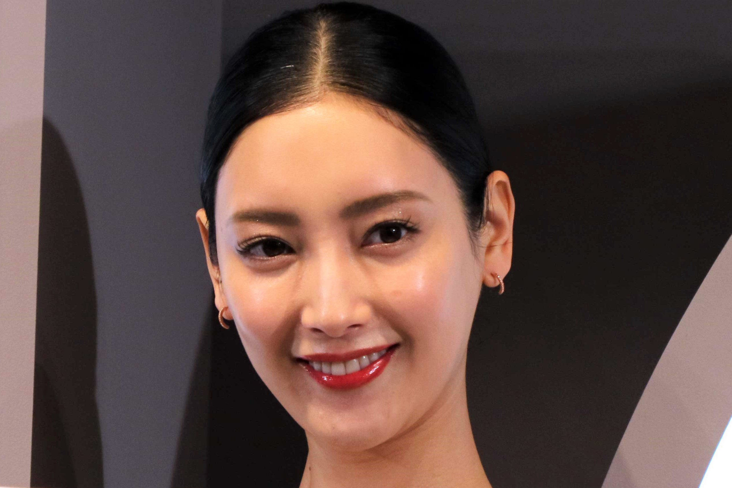 【46.0kg】菜々緒が驚異の体重公開！【一方で痩せすぎに注意喚起も！】 - RENOTE [リノート]