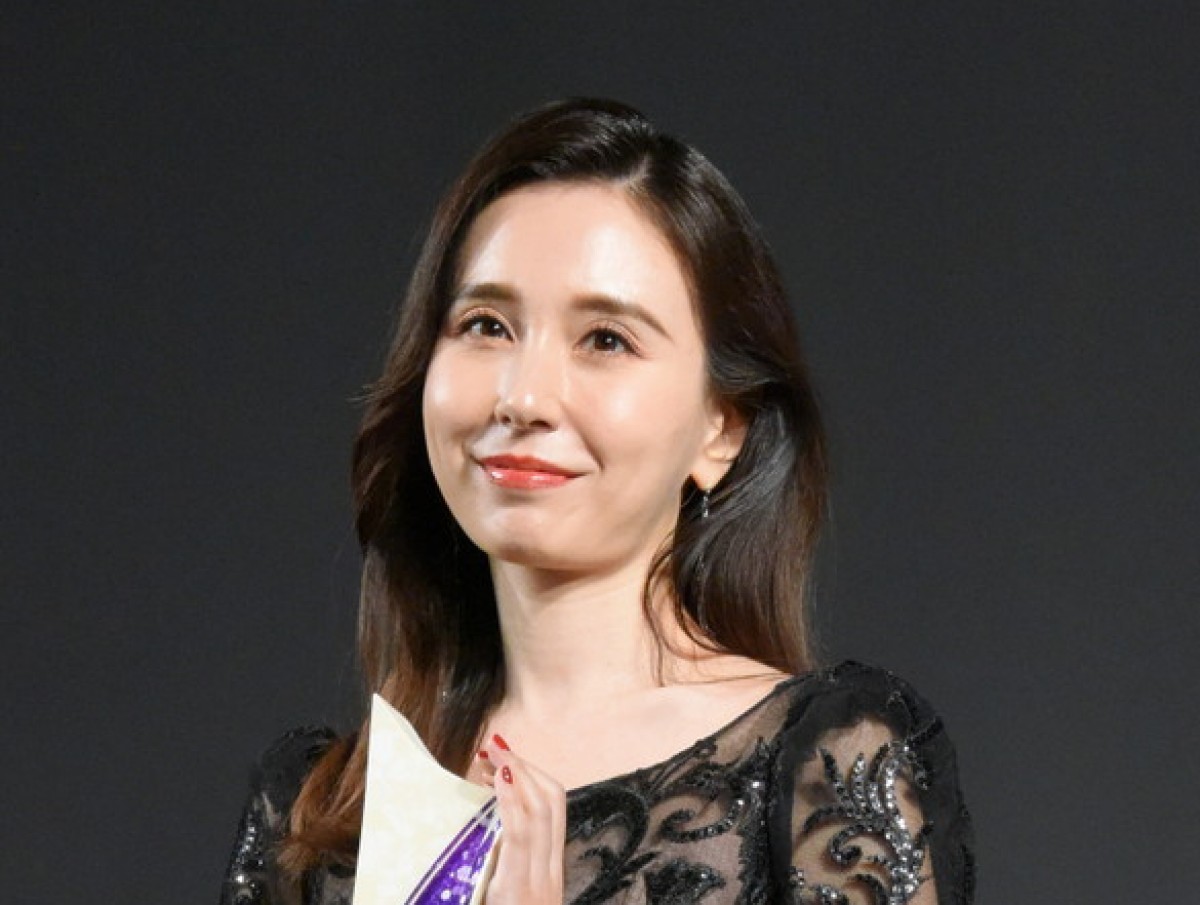 「Let lt go」をめぐる松たか子とMay J.の格差 紅白にも注目 - RENOTE [リノート]