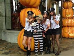 USJハロウィン仮装の画像まとめ！下着で参加して炎上も - RENOTE [リノート]